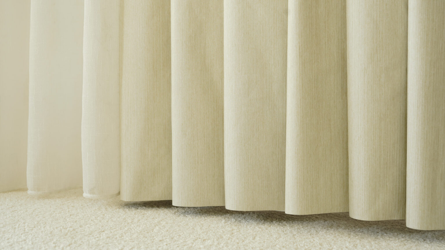 Silk Fabric: Types, Characteristics, and Uses